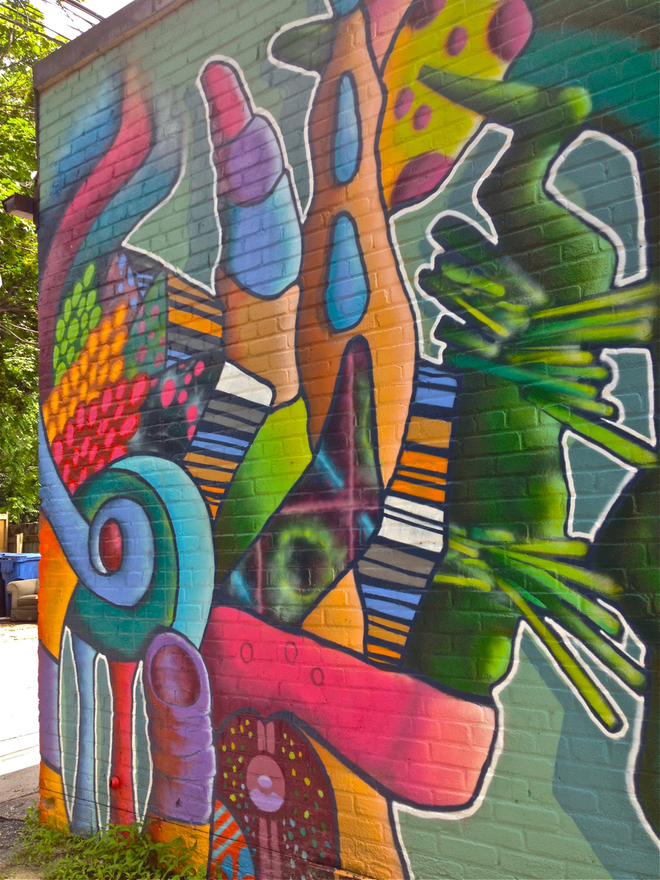 Wormhole Theory? – Graffiti Lux Art & More