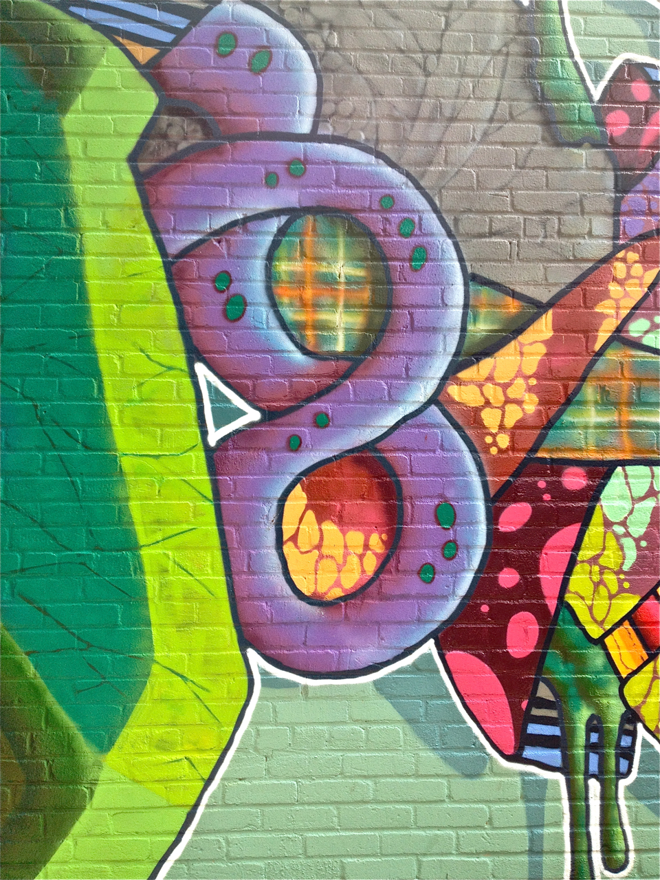 Wormhole Theory? – Graffiti Lux Art & More