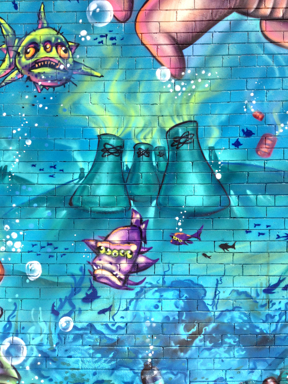 Pollution Bites – Graffiti Lux Art & More