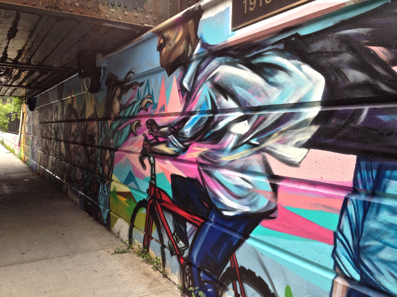 Elicser Underpass – Graffiti Lux Art & More