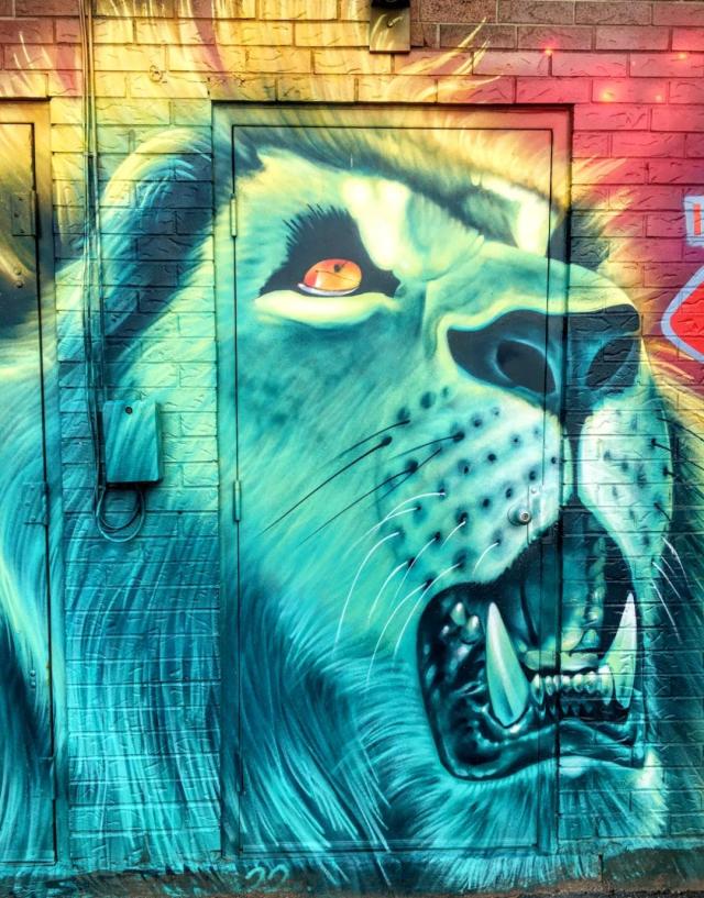 Turquoise Lion – Graffiti Lux Art & More